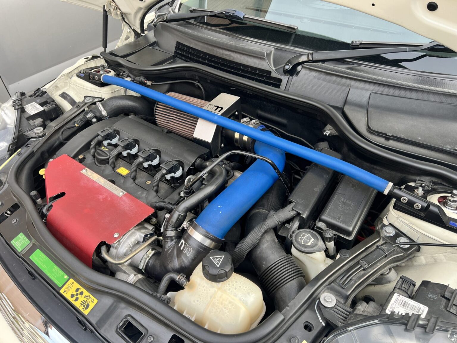 BMW MINI R56 GIOMICターボ、タービン遮熱板取り付け方法です | コプリンブログ